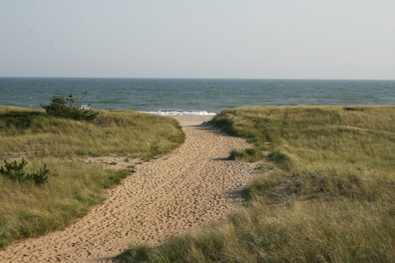 Explore Nantucket Bike Paths & Our Self Guided Bike Tours